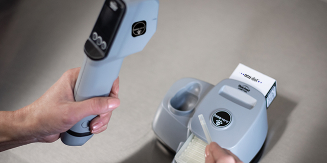 Reichert® Tono-Vera® Vet Handheld Veterinary Tonometer